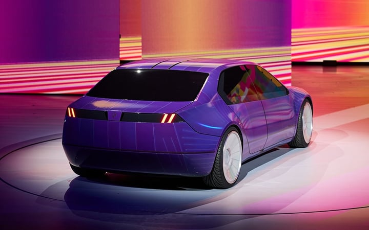 BMW Unveils iVision DEE Prototype with Production Expected in 2025